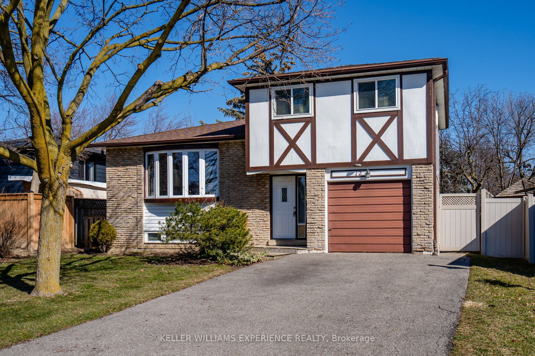12 Geneva Cres, Brampton, Ontario L6S1K9 Sold History | HouseSigma