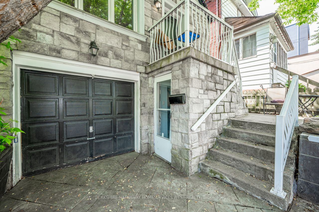 9 Rochdale Ave, Toronto, Ontario M6E1W9 Listing History | HouseSigma